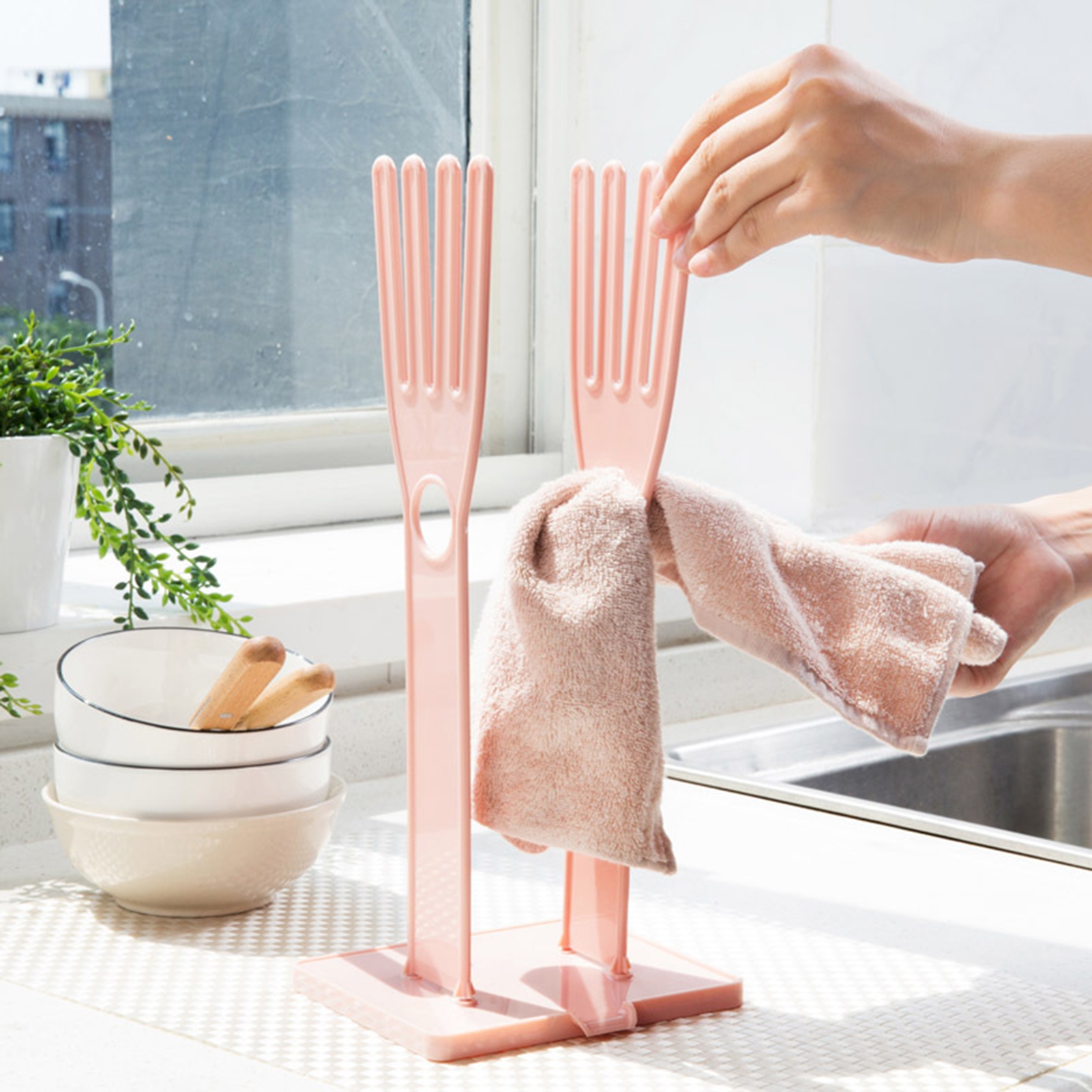 Washranp 2Pcs Kitchen Glove Holder,ABS Reusable Mitten Shape Storage ...