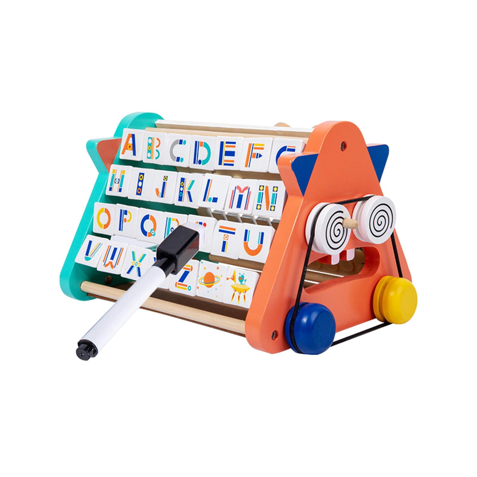 Tablero ocupado con reconocimiento de letras en inglés, juguetes ...