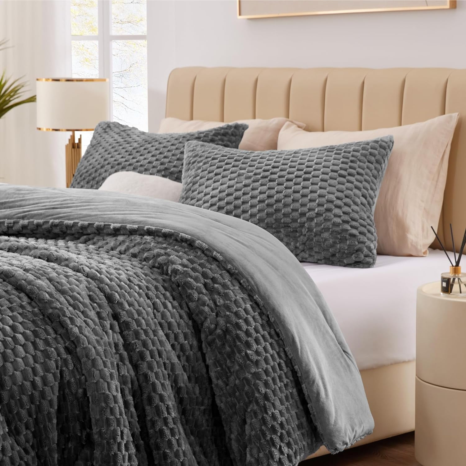 Click here for Surjde Fluffy Queen Comforter Set-Luxury Faux Brus... prices