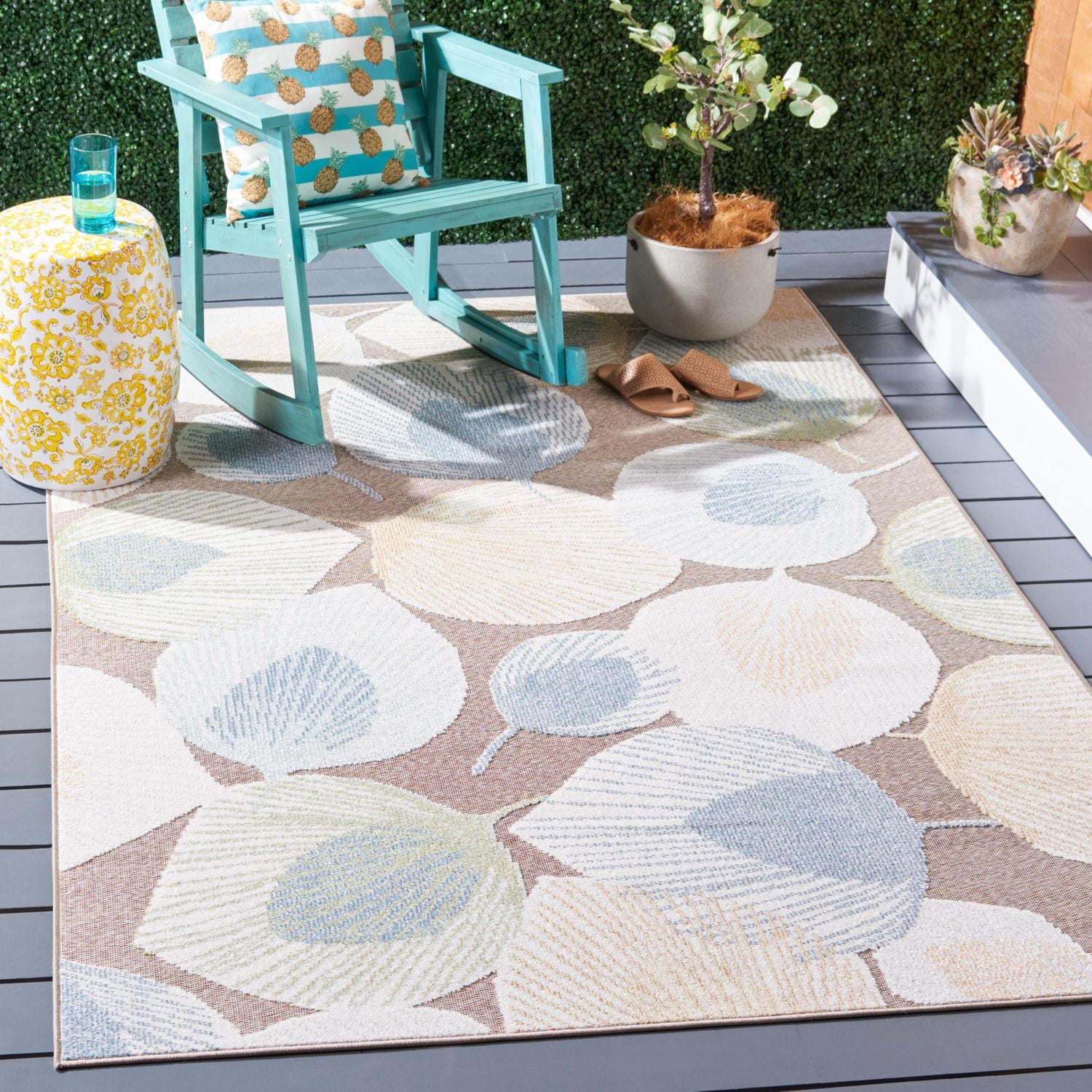 Click here for Safavieh Sarasota Nash Floral Indoor/Outdoor Area... prices