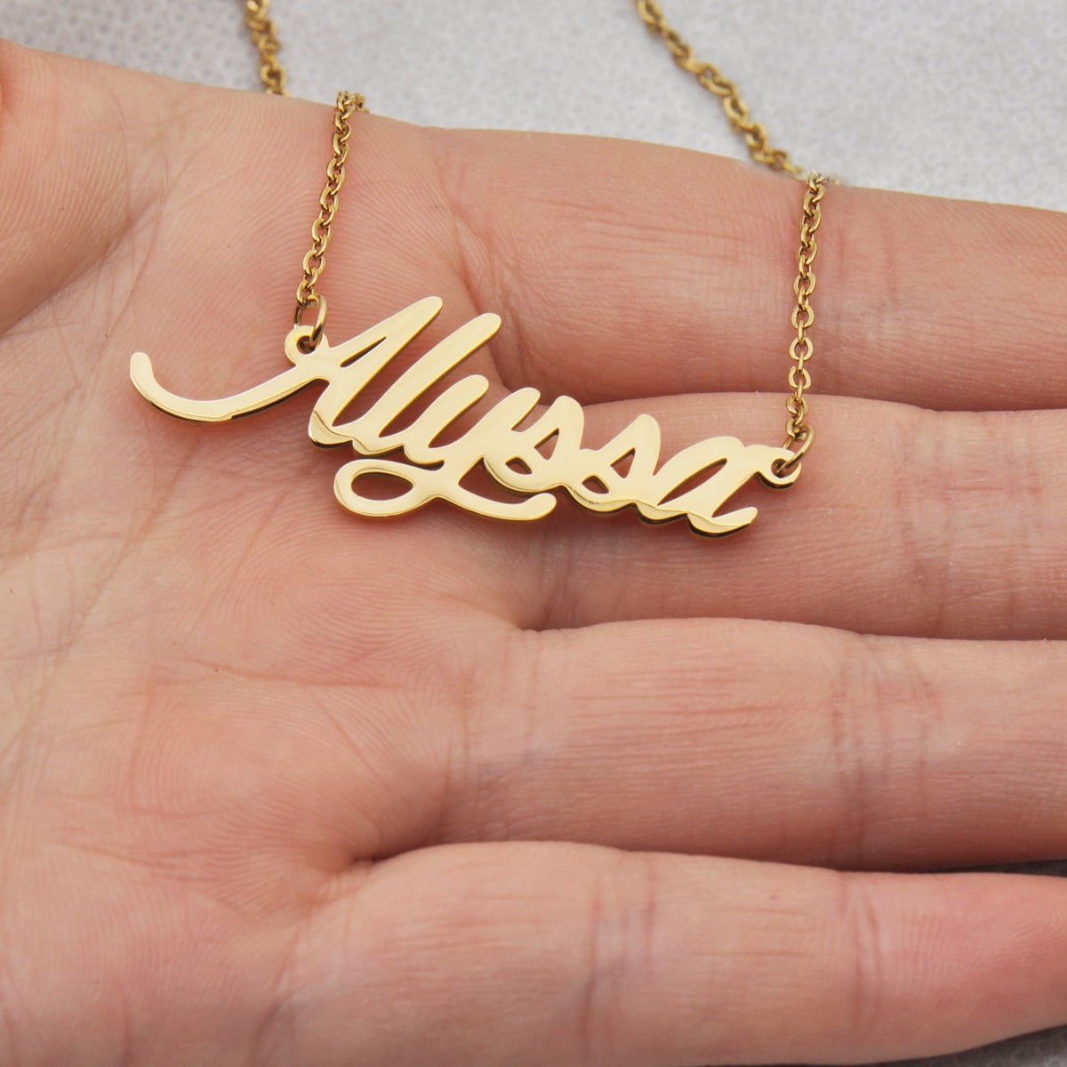 Alyssa name necklace store