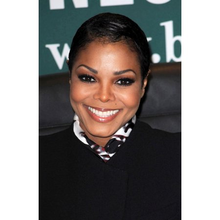 Janet Jackson At In-Store Appearance For Janet Jackson True You Book ...