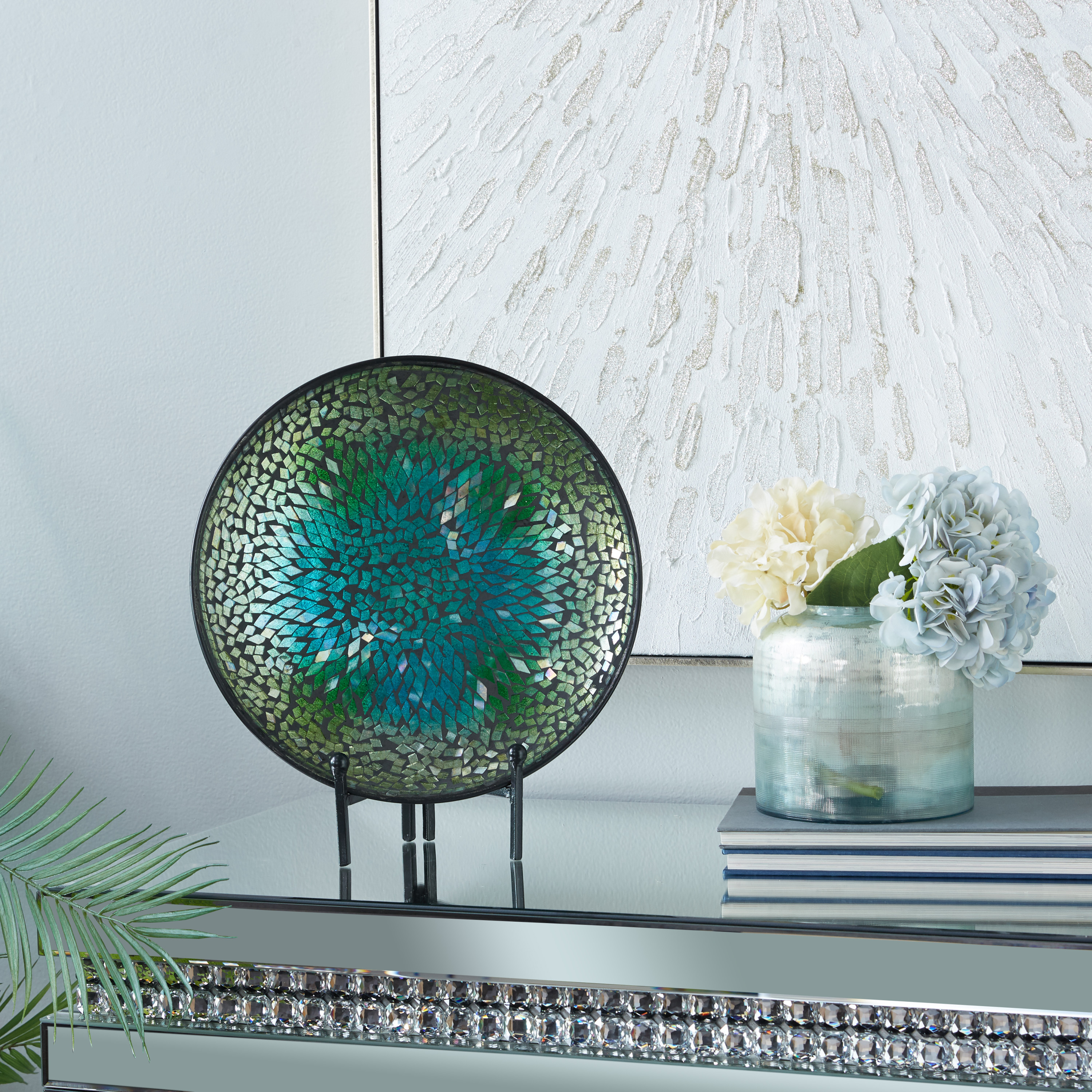DecMode 2" Round Abstract Handmade Mosaic Inspired Green Glass Charger ...