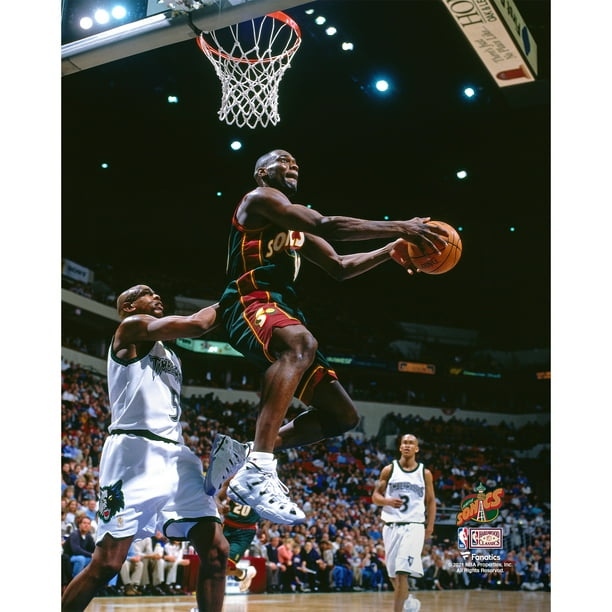 Shawn Kemp Seattle Supersonics Unsigned Hardwood Classics Double Clutch