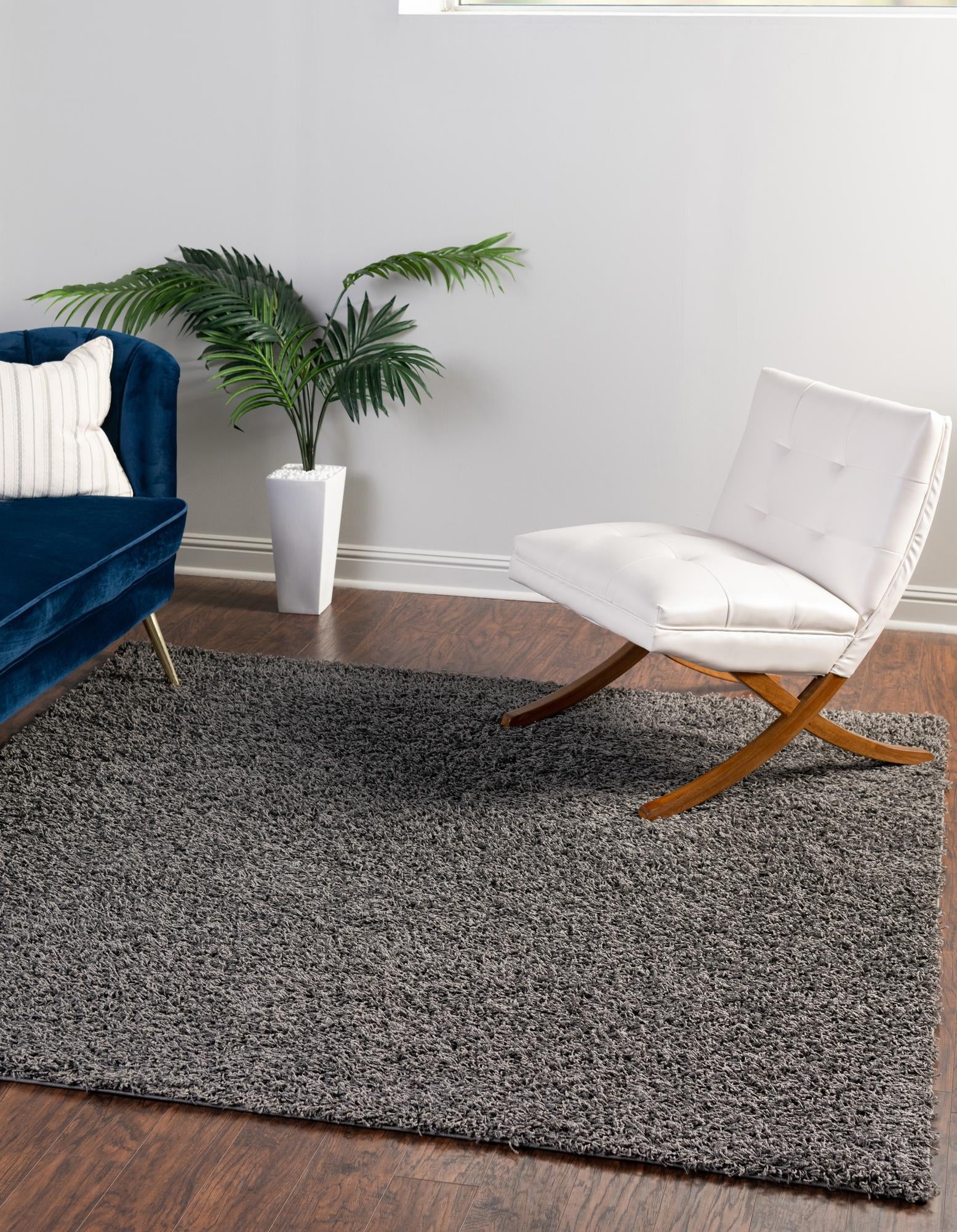 Rugs.com Comfort Solid Shag Collection Rug – 7 Ft Square Graphite Gray ...