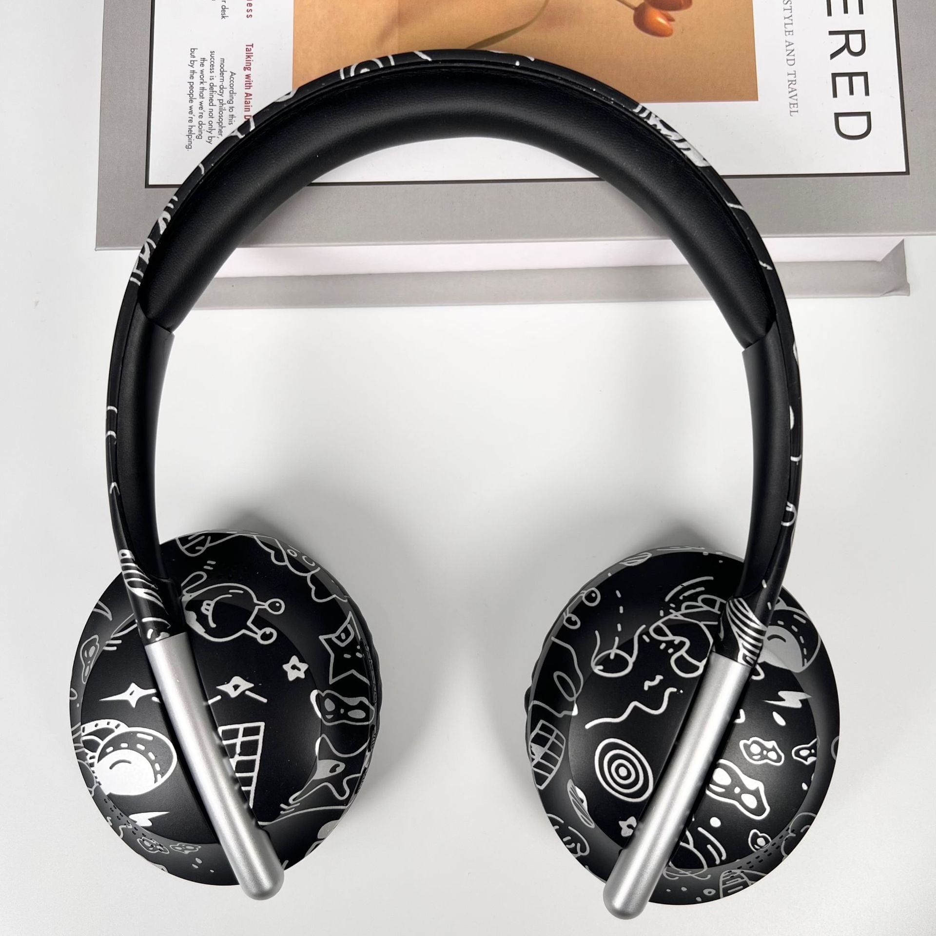 Auriculares Bluetooth P7233 de estilo moderno y moderno con tarjeta ...