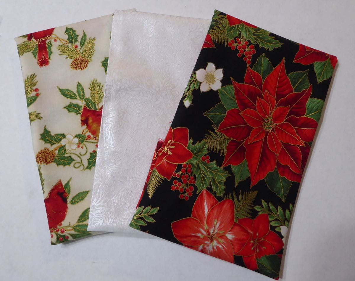 Pointsetta and Cardinals White Blender New Half Yard Plus Bundle ...