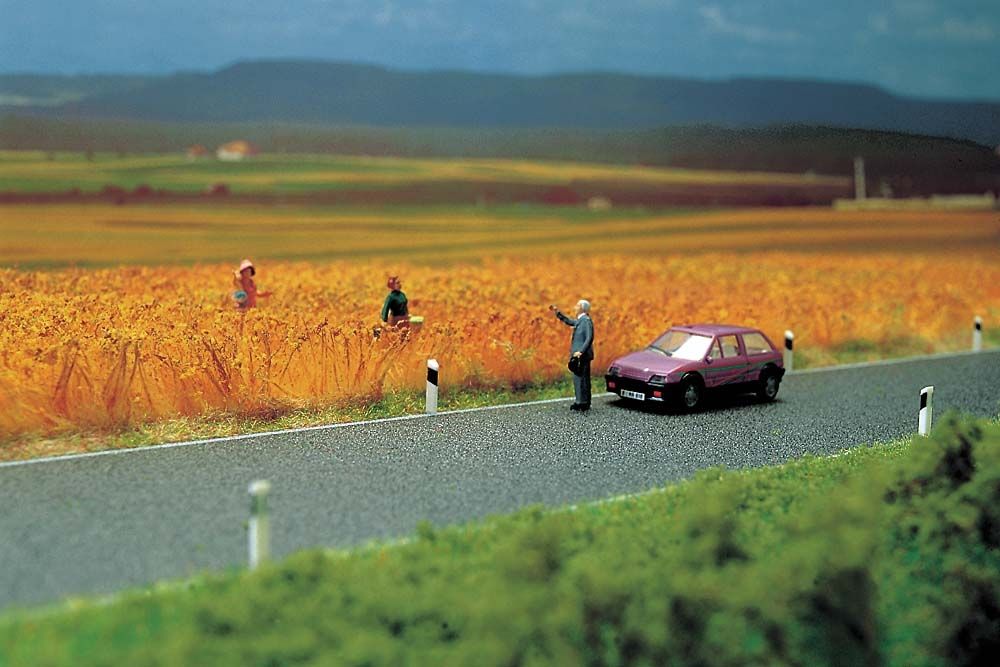 Busch HO Scale Asphalt Country Road/Highway (39-3/8 x 2-5/8") Unmarked ...