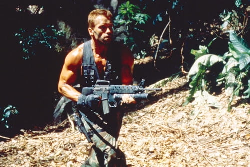 Arnold Schwarzenegger Full Length Predator Running With Rifle 24x36 ...