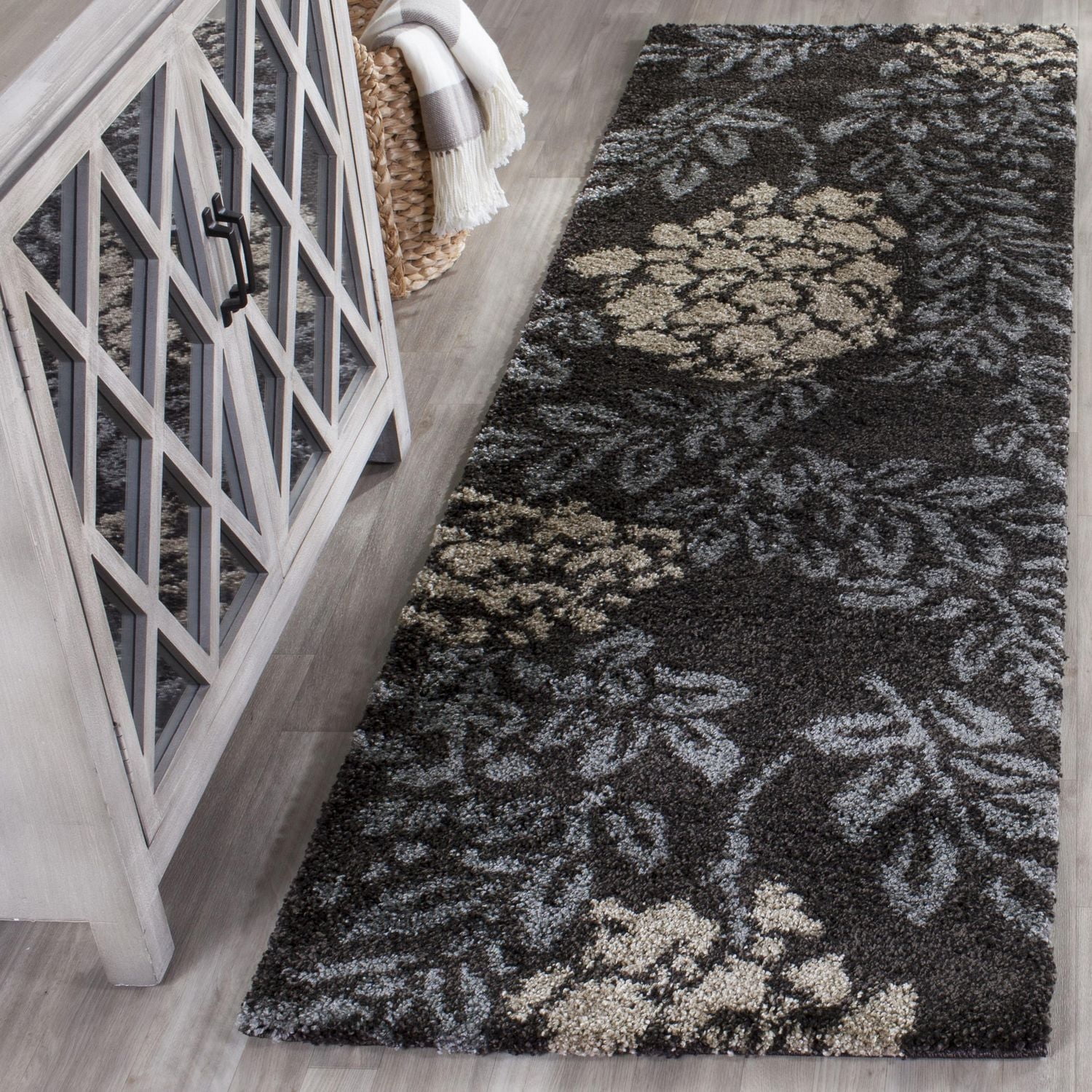 Click here for Safavieh Florida Benton Floral Shag Area Rug 23 X... prices