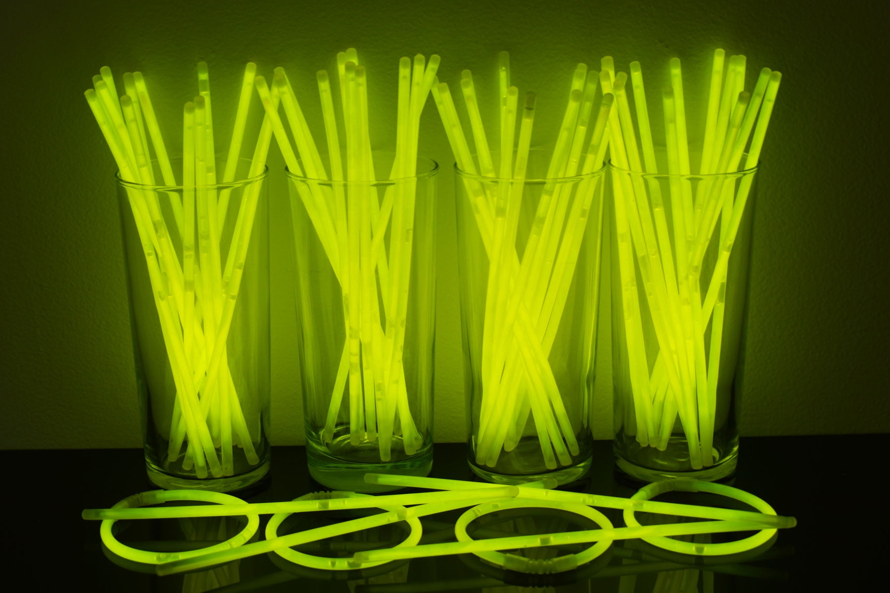 DirectGlow 8" Yellow Glow Stick Bracelets Neon Party Favors - Walmart.com