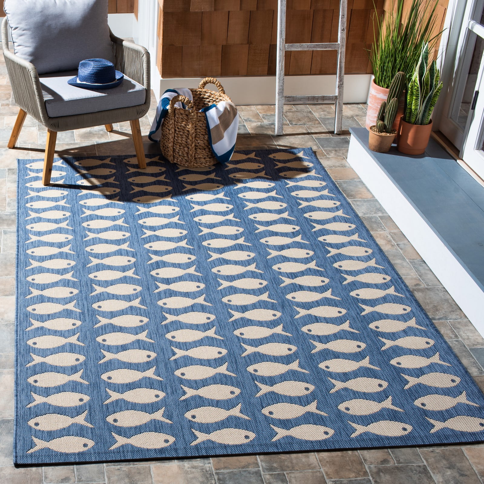 Safavieh Courtyard Tranter Geometric Fish Indoor/Outdoor Area Rug ...