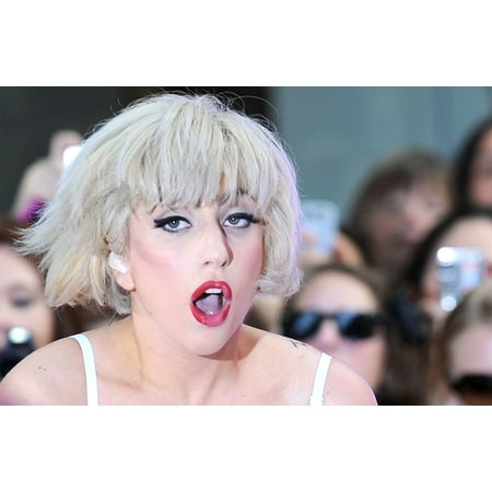 Lady Gaga On Stage For Nbc Today Show Concert With Lady Gaga ...