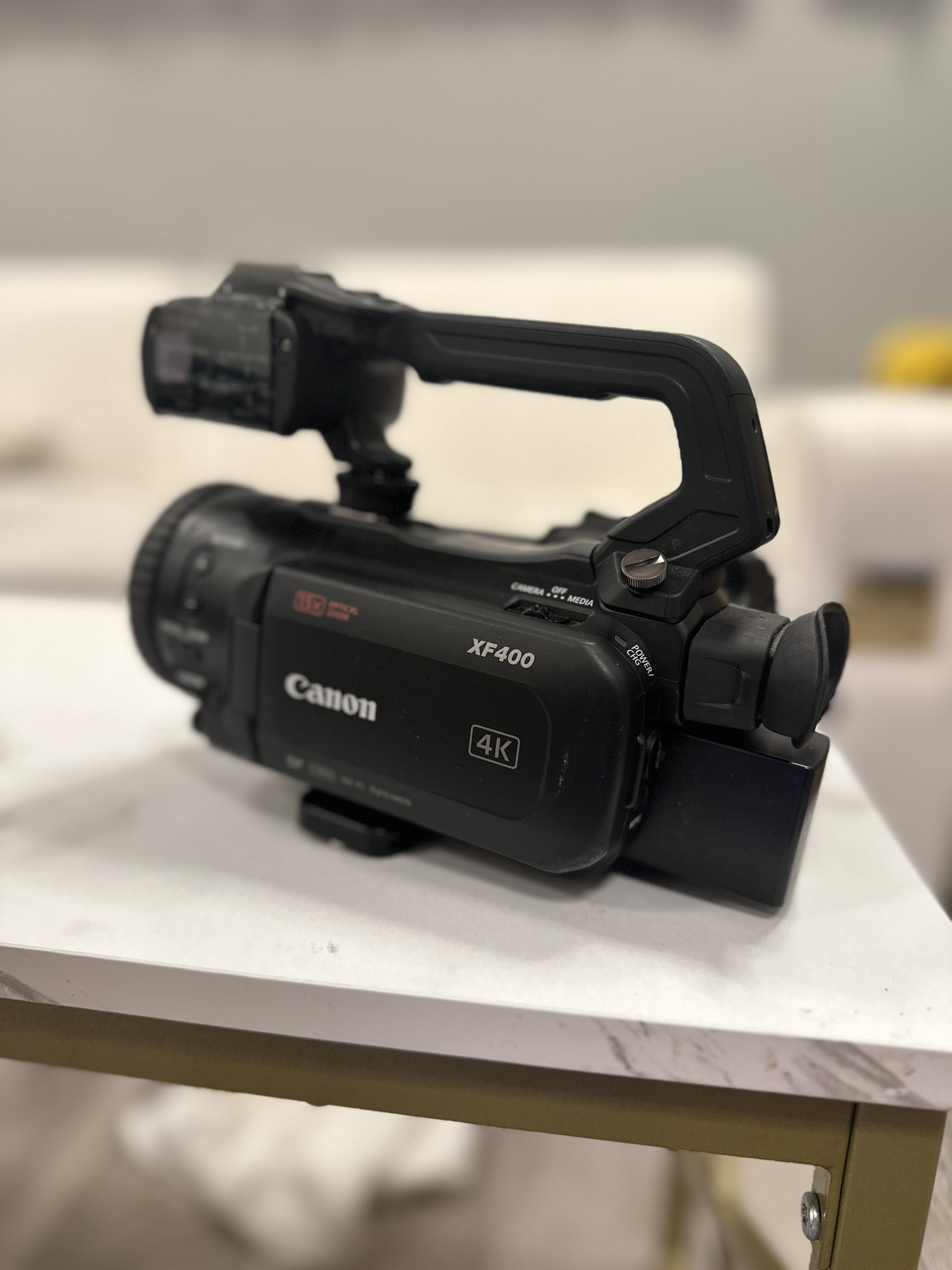 Pre-Owned Canon XF400 - Camcorder - 4K / 60 fps - 13.4 MP - 15x optical ...