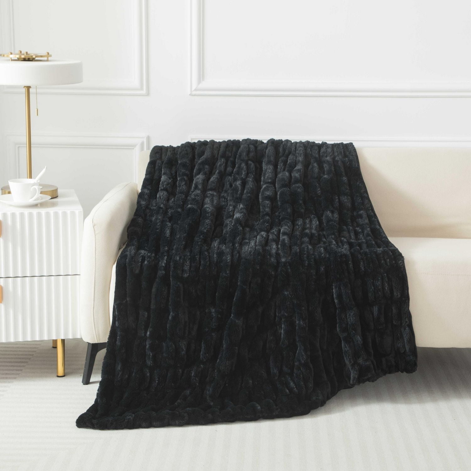 Click here for Hometrends Reversible Faux Fur Throw Blanket Throw prices