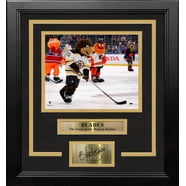 Boston Bruins LED Team Logo Shaped Lighted Wall Sign - Walmart.com