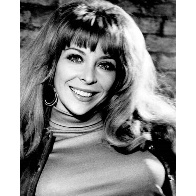 Angelique Pettyjohn's Instagram, Twitter & Facebook on IDCrawl