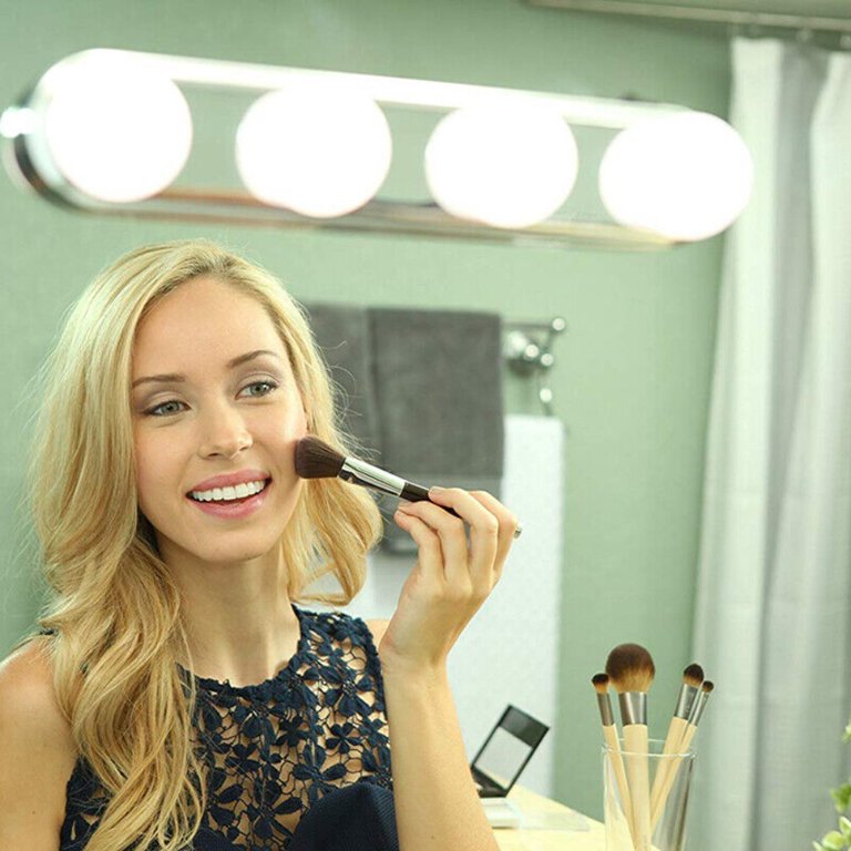 Portable Light For Makeup Artist | Saubhaya Makeup