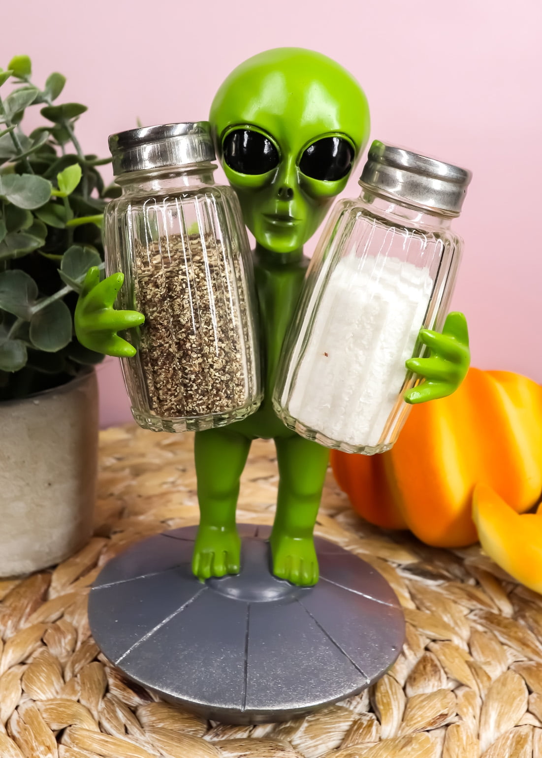 Ebros UFO Green Alien On Flying Saucer Spaceship Salt And Pepper ...