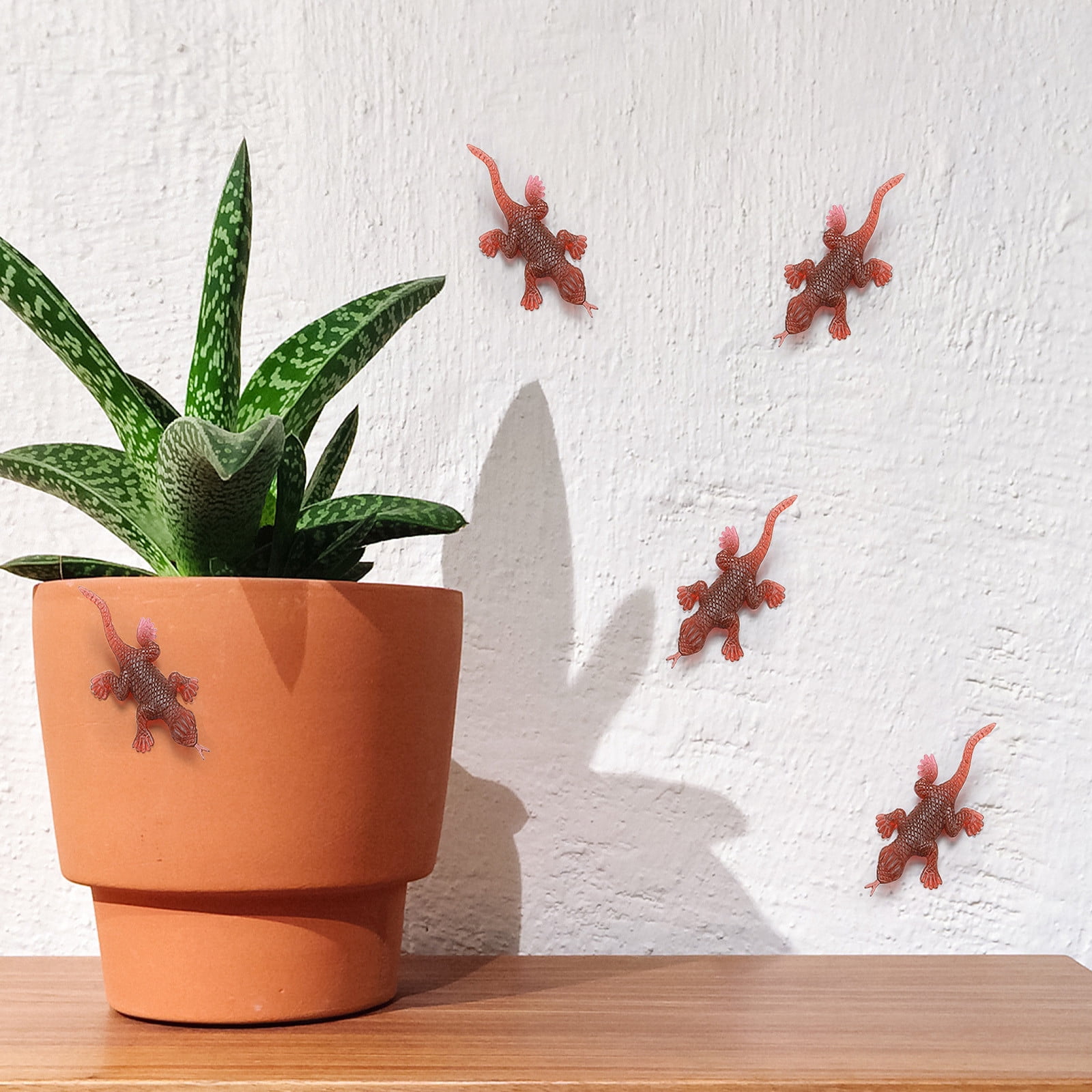 Click here for Wlagood Prank Squishy Sticky Toy lizard Animal Fig... prices