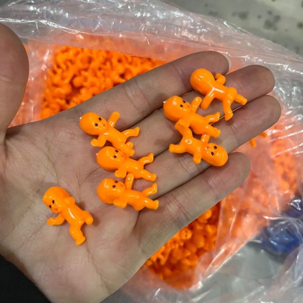 KAKOWELY 100 minibebés de plástico: figuras de bebé diminutas, juguetes ...