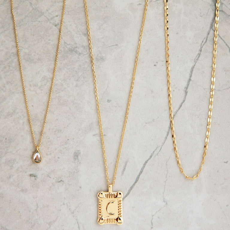 Delicate Pendant Set