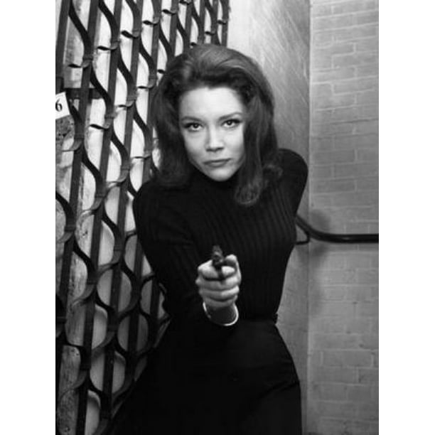 Best Posters Diana Rigg Avengers Gun Poster 11Inx17In Mini Poster 11x17 ...