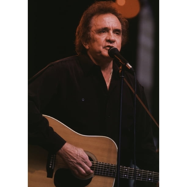 Johnny Cash performing Photo Print (8 x 10) - Walmart.com - Walmart.com