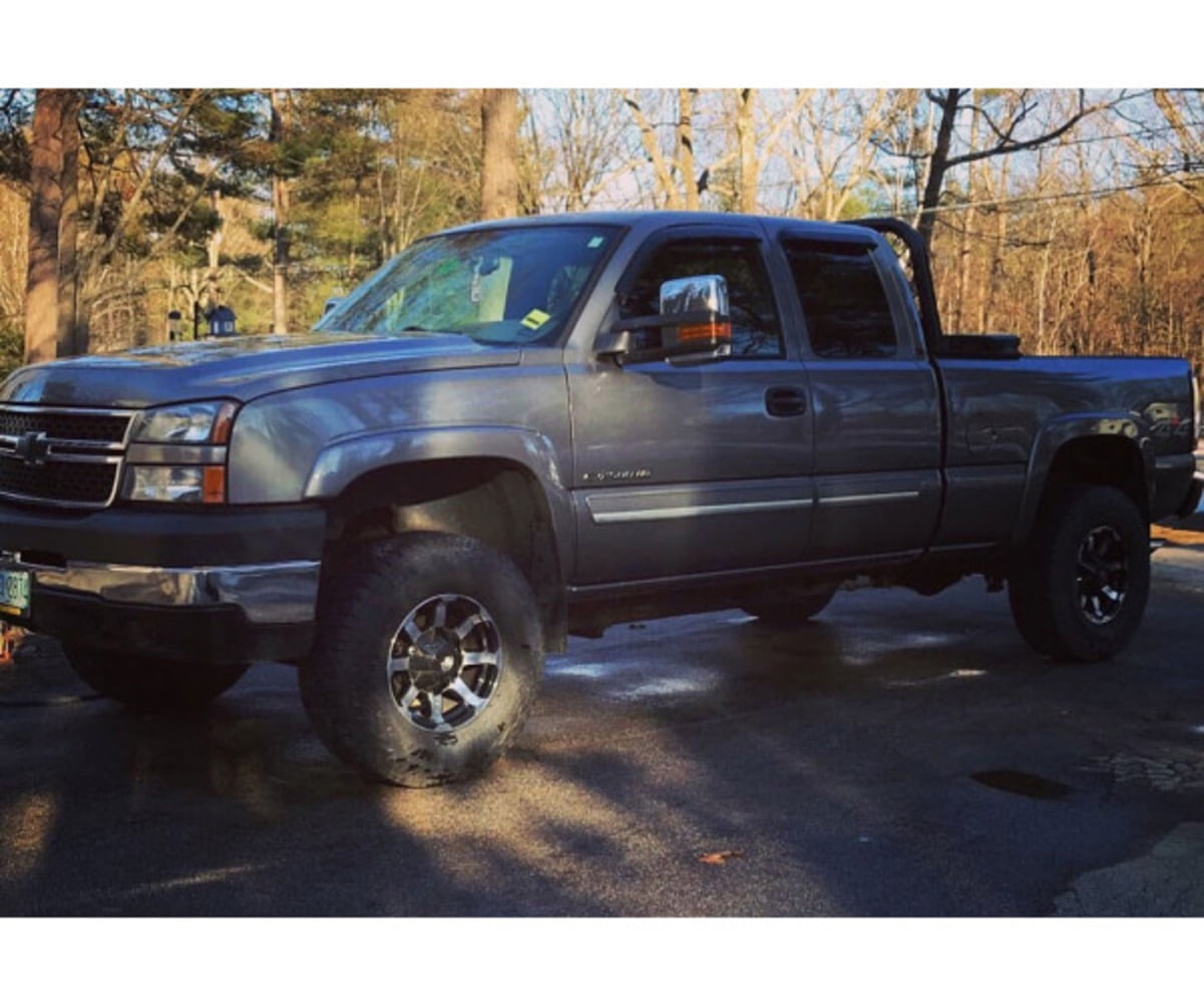 Buy Vision Off-Road Valor 17x8.5 6x120 18et Gloss Black Machined Face ...