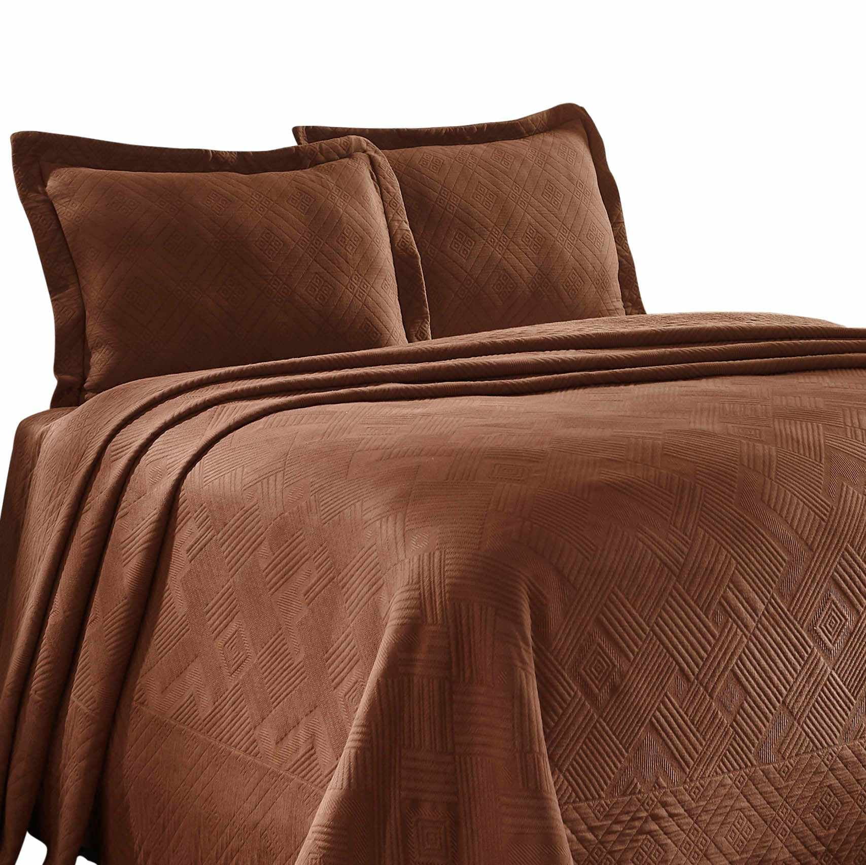 Superior 100% Cotton Geometric Fret Scalloped Bedspread Set Cappuccino ...