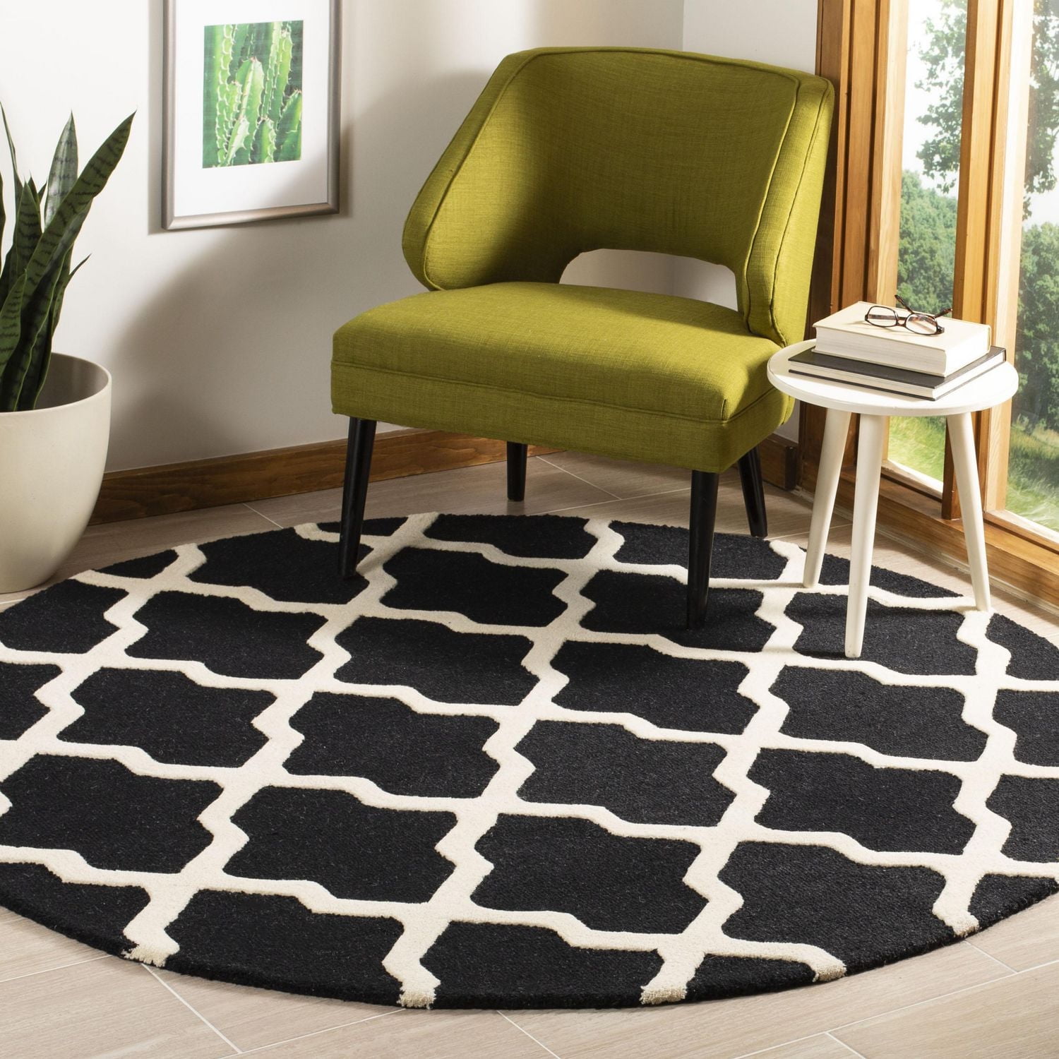 Click here for Safavieh Cambridge Liam Geometric Area Rug 4 X 4 R... prices