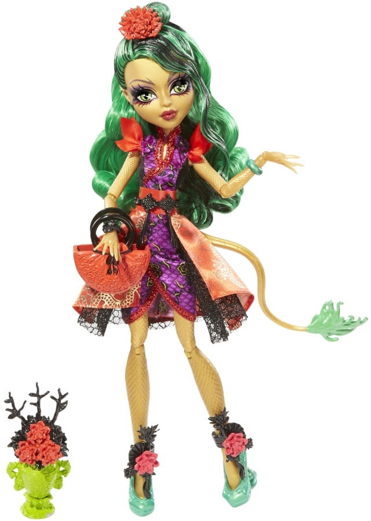 Jinafire Long Doll