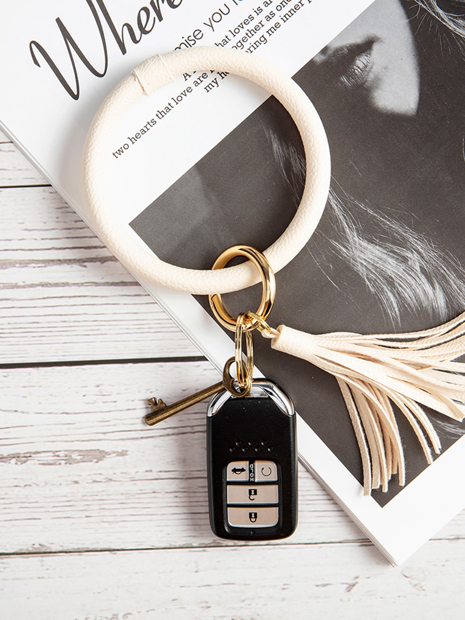 LELINTA Tassel Ring Circle Key Ring Keychain-Wristlet Leather Bracelet ...
