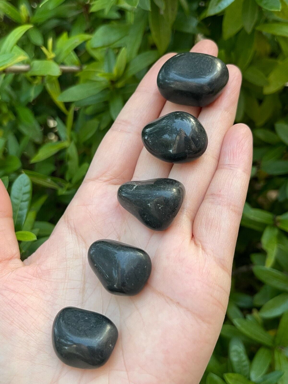 Black Tourmaline Tumbled Stones, 0.8"-1" Polished Black Tourmaline ...