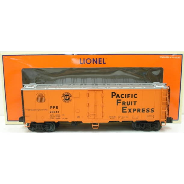 Lionel 6-17352 PFE Steel Sided Reefer Car - Walmart.com