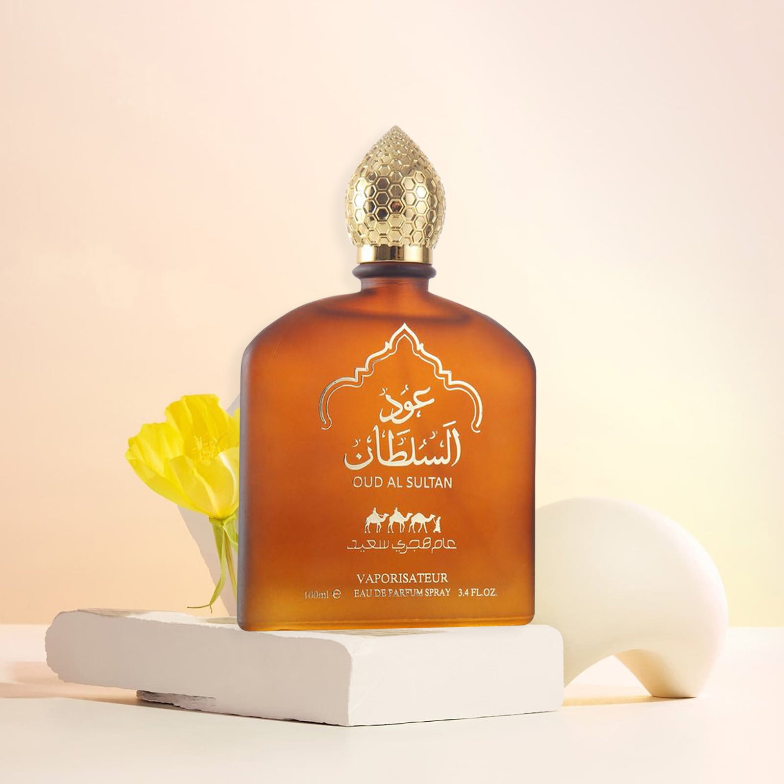 Moda El perfume de mujer, el perfume árabe y la colonia árabe de mujer ...