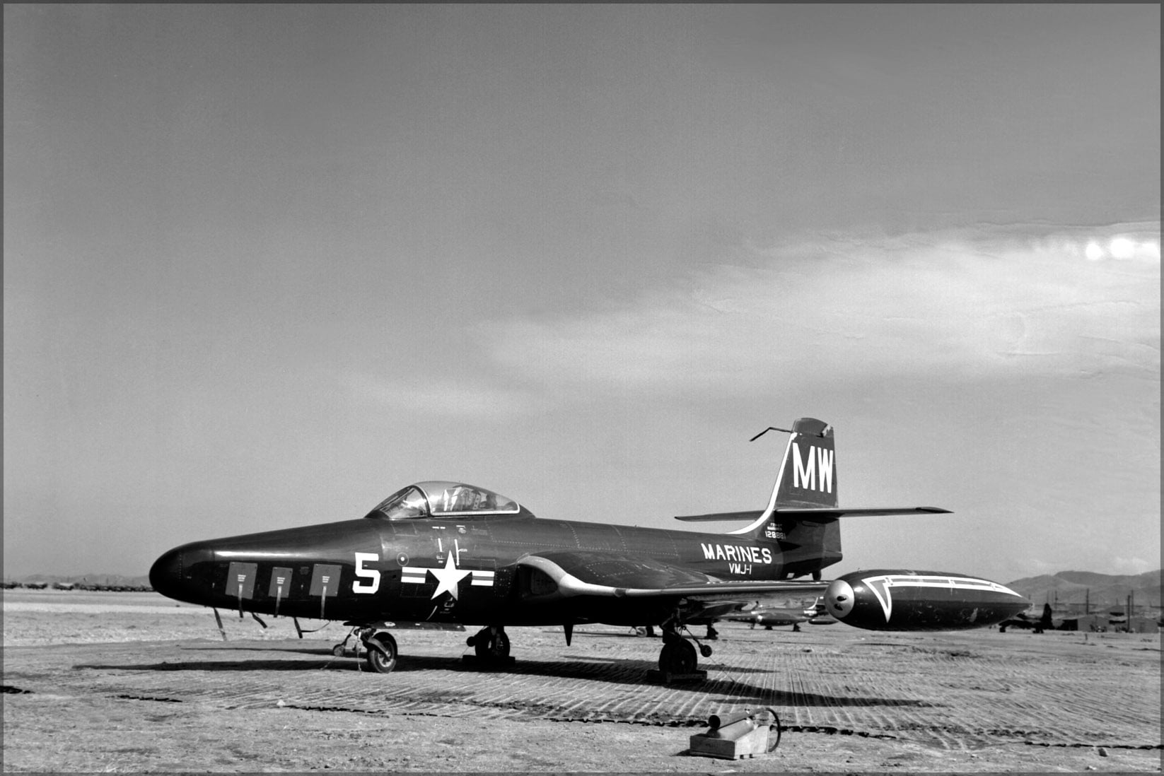 24"x36" Gallery Poster, U.S. Marine Corps McDonnell F2H-2P f-2 Banshee ...