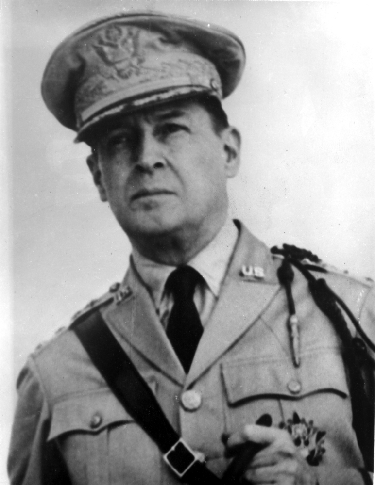 Douglas MacArthur in military uniform Photo Print (24 x 30) - Walmart ...
