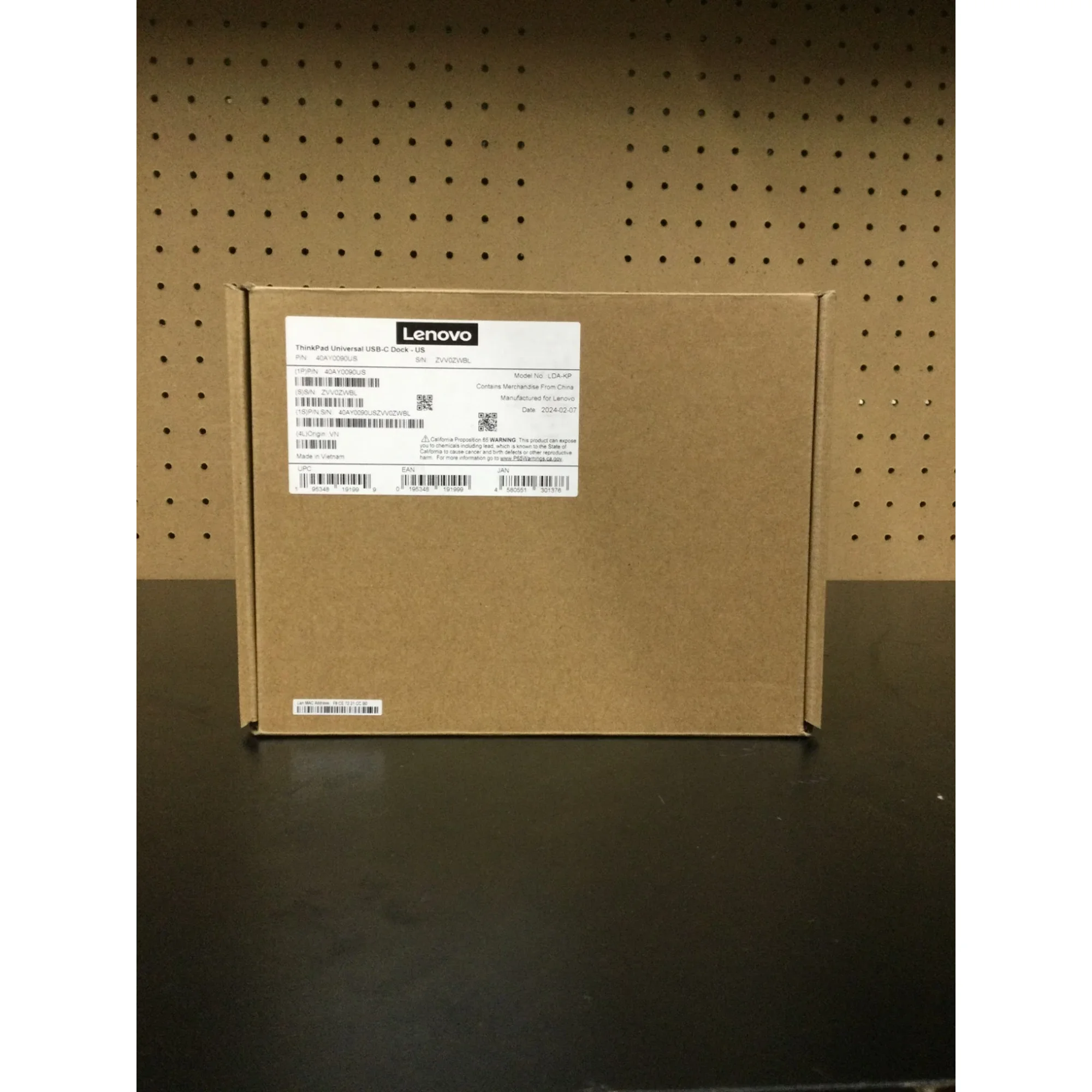 Click here for Nob Lenovo Thinkpad Universal Usb-C Dock 40ay0090u... prices