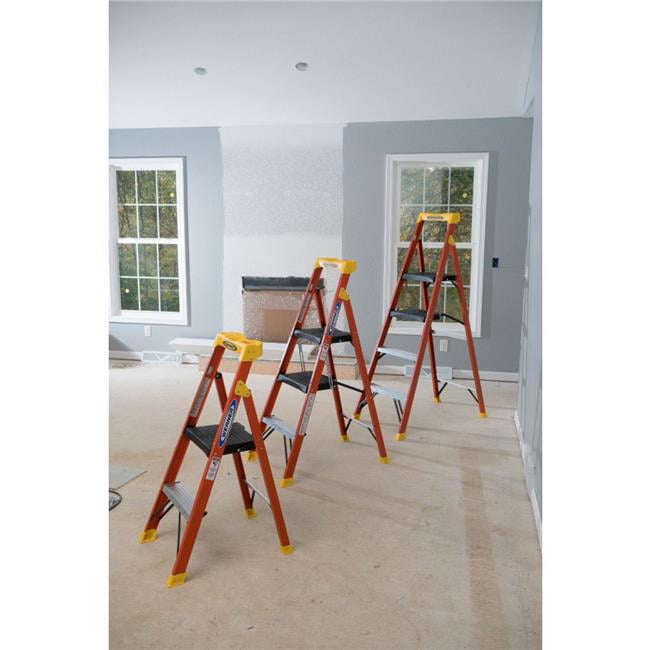 Werner C6018 7.5 ft. Type I Fiberglass Compact Ladder - Walmart.com