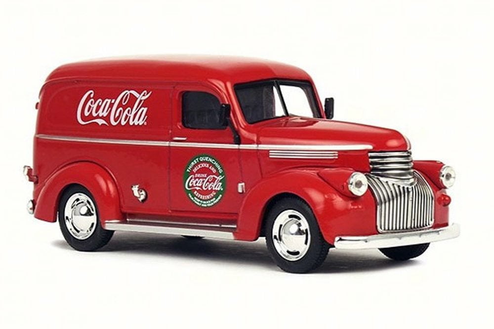 1945 Panel Delivery Van, Red - Motorcity Classics 443045 - 1/43 Scale ...