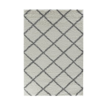 Super Area Rugs, Cozy Plush White & Grey Diamond Shag Rug, 2' x 3 ...