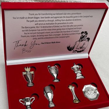 Medal Awards Rack Trophy Shelf and Award Display Rack- Black 36 ...