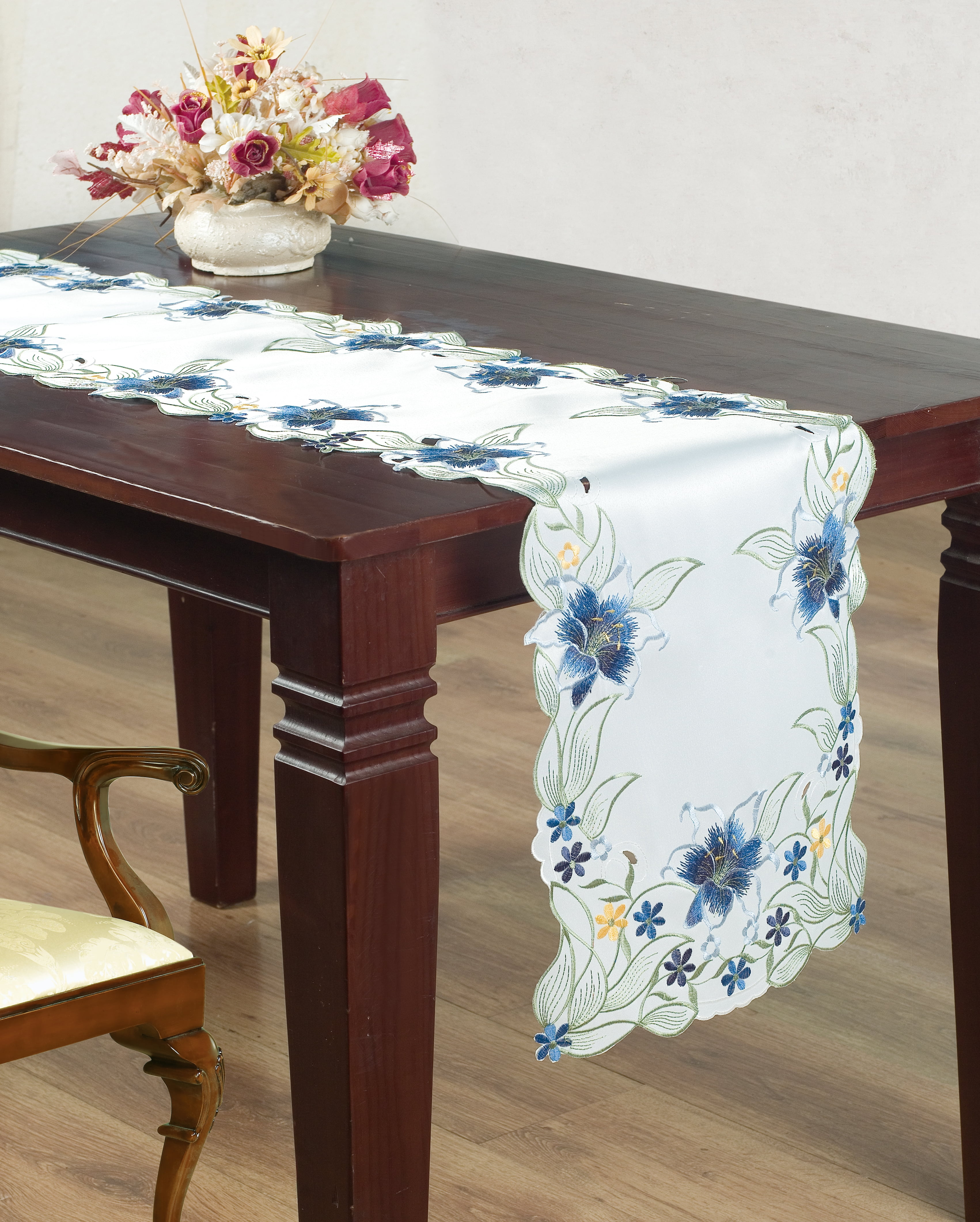 Kitchen & Dining Table Runner Vintage topper flowers embroidered Linens ...