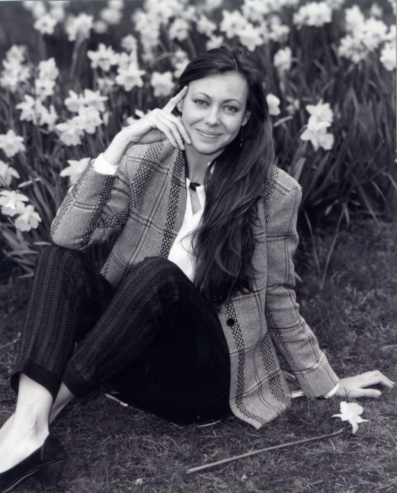 Jenny Agutter poster Metal Print 12x16 Large Print on Metal 12x16 ...