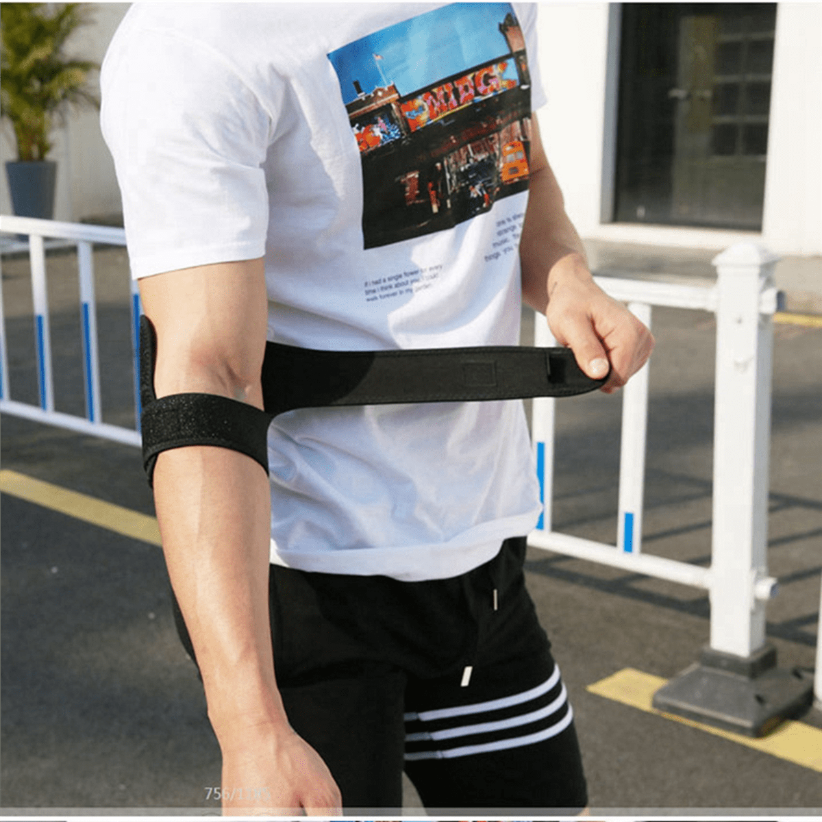 Click here for Geloo 2x Elbow Brace Tennis Elbow Strap For Joint... prices