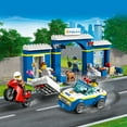 LEGO City Police Station Chase 60370, Playset with Car Toy and ...