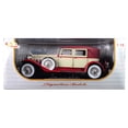 1930 Packard LeBaron Cream and Red 1/18 Diecast Model Car by Signature ...