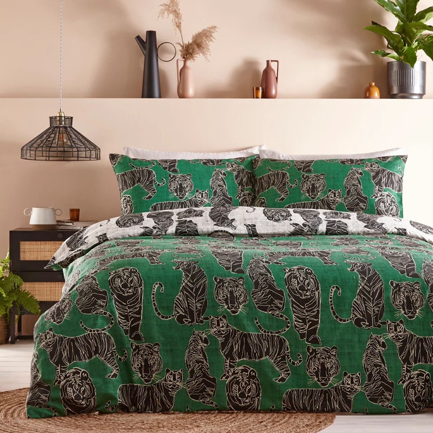 Click here for Furn Reversible Wildcat Duvet Cover Set prices
