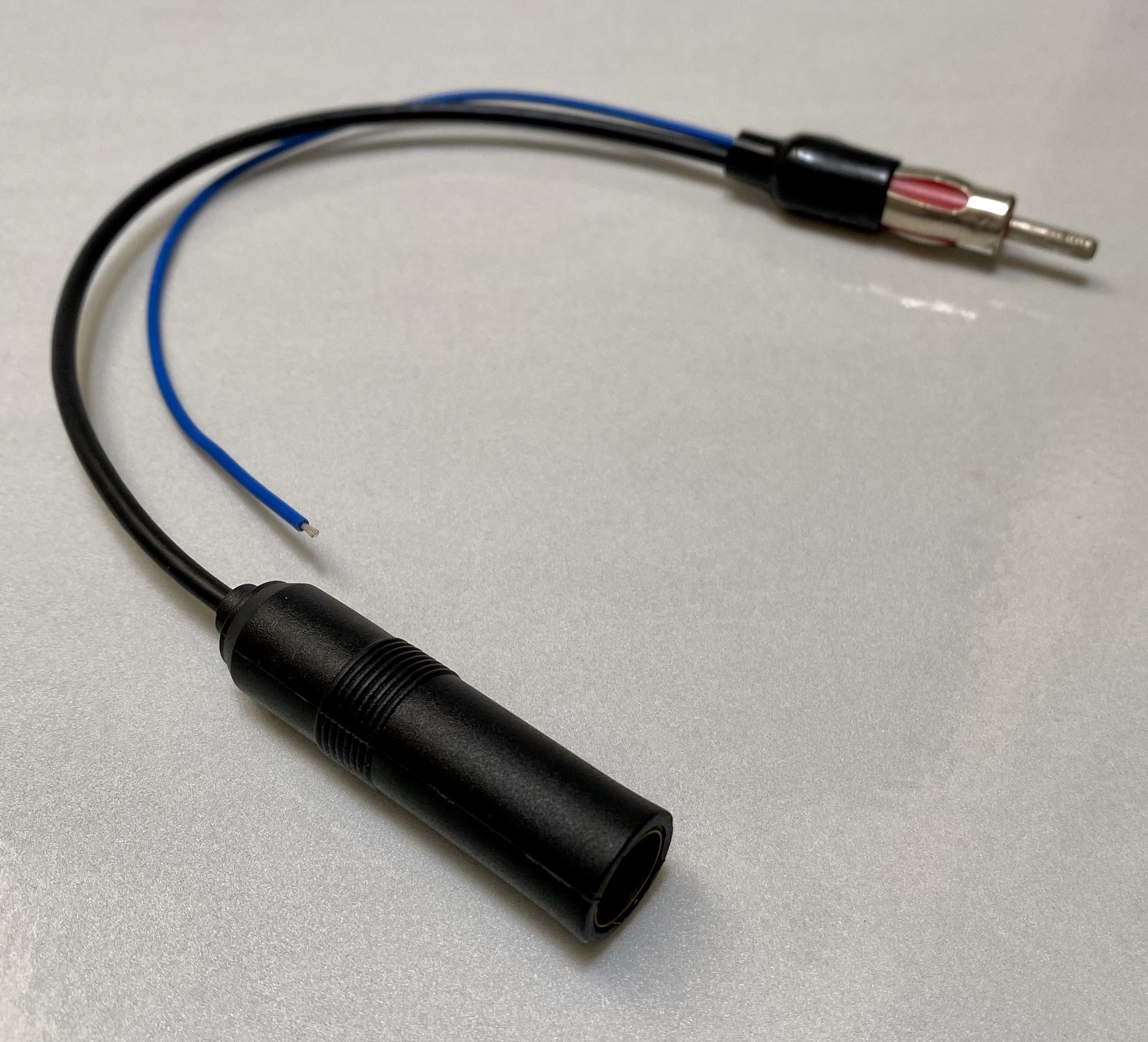 Car Stereo FM Amplifier, Car Antenna Plug Radio Antenna Stereo Signal ...